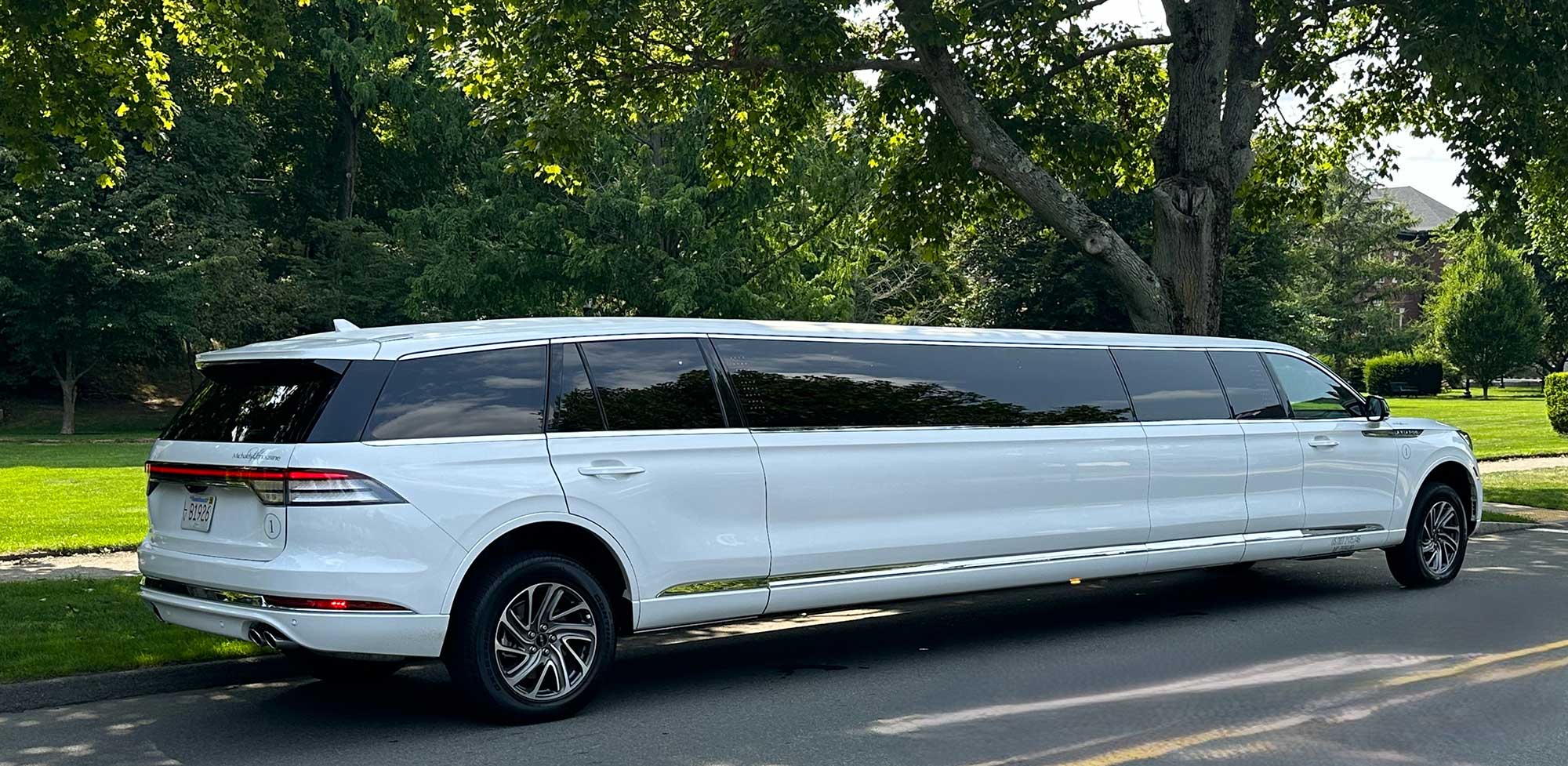 Top Luxury Limo Rental in Massachusetts| Michael's Limousine